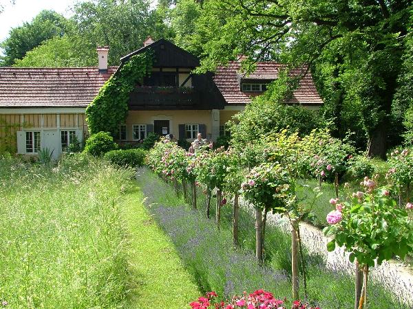 Parkanlage Künstlerhaus Gasteiger | FreizeitMonster